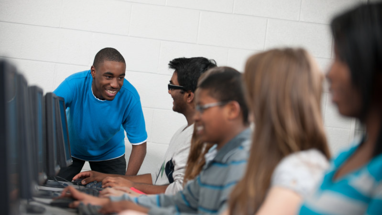 Monitoring Software Solutions for School Computer Labs