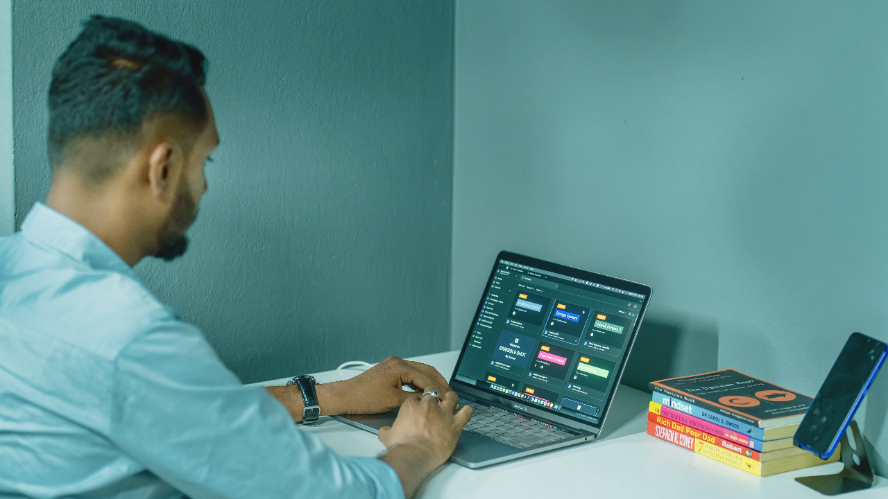 Tracking Employee Performance